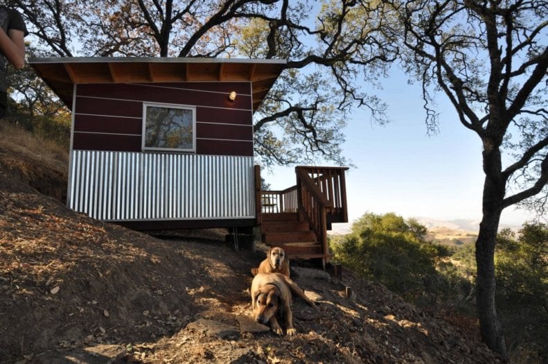 A RELAXING WORK SPACE THAT INVIGORATES – A STUDIO SHED BACKYARD OFFICE
